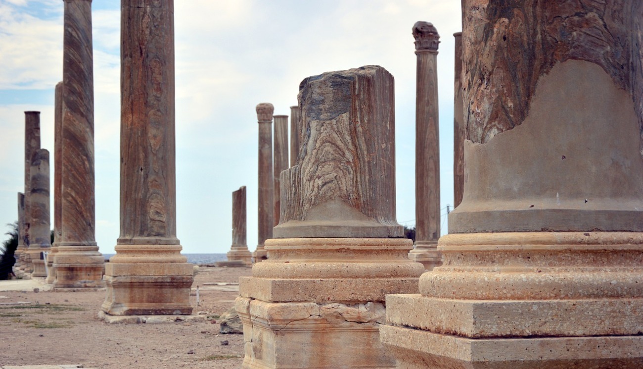 Initiation à la langue et l'épigraphie phénicienne et punique - Centre ...